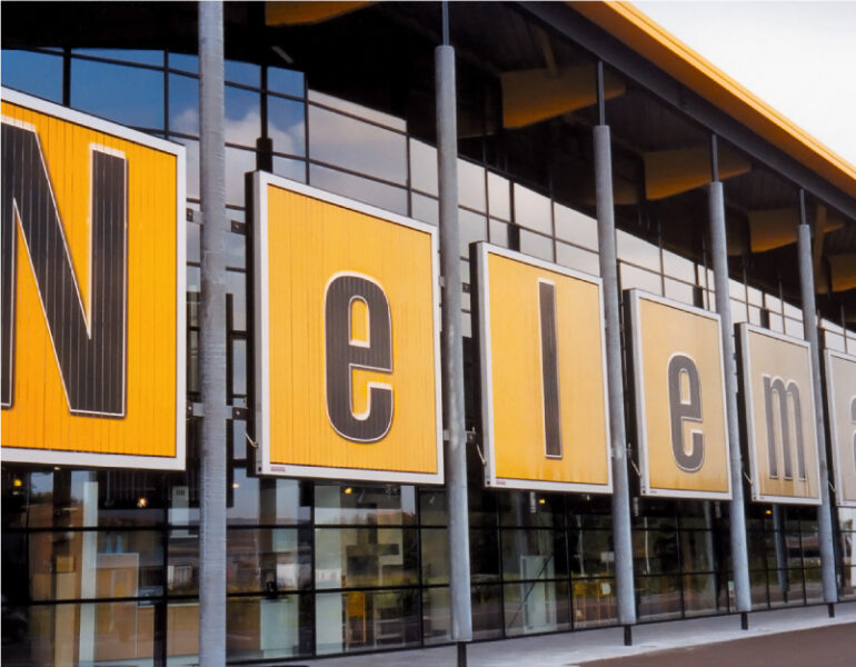 Outdoor trivision signs for advertising | Rotapanel